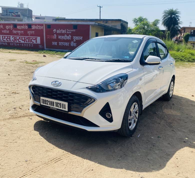 Hyundai Aura - City Cabs - chandigarh taxi service - Reliable cabs